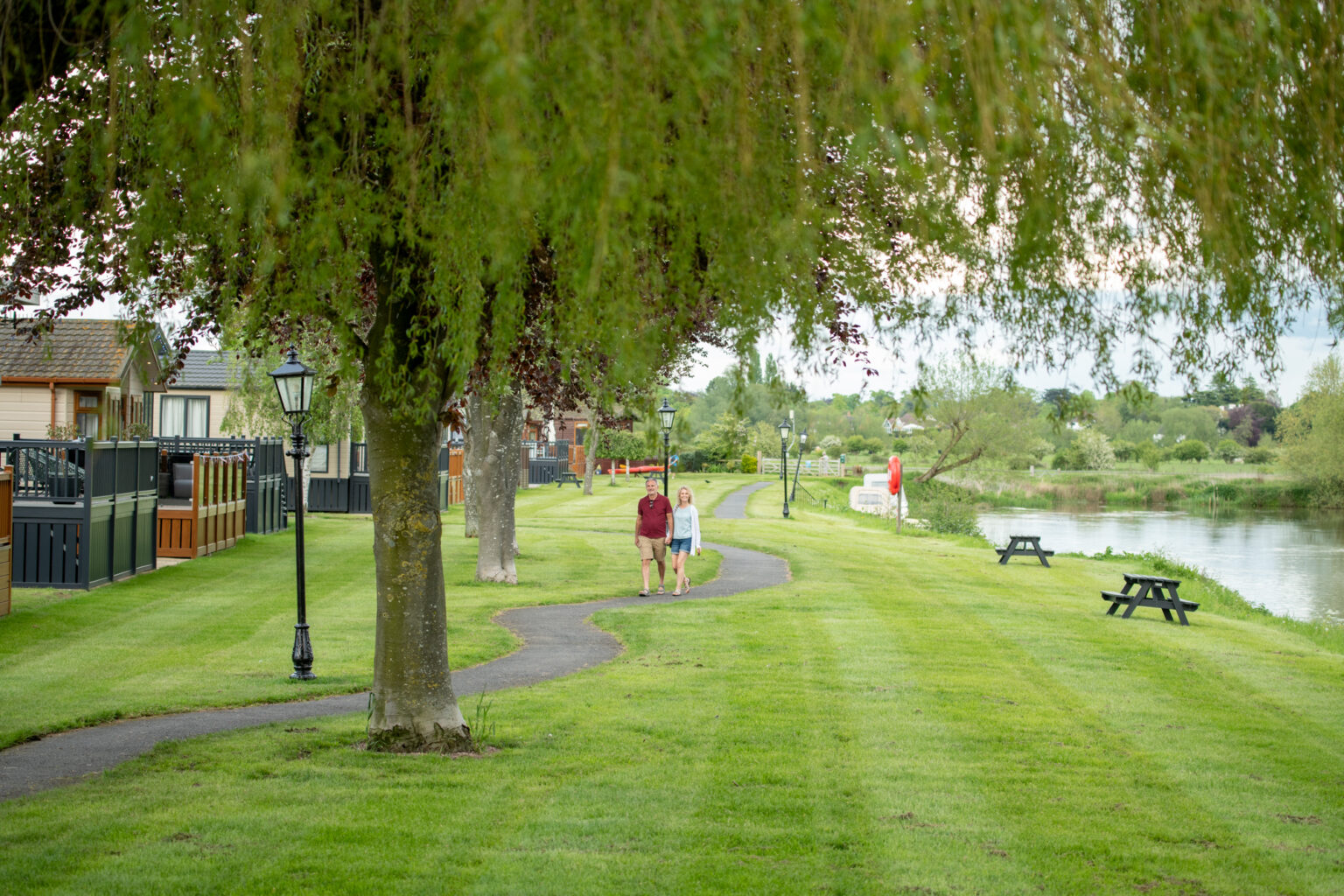 Riverside Holiday Homes and Luxury Accommodation | Stratford Parks